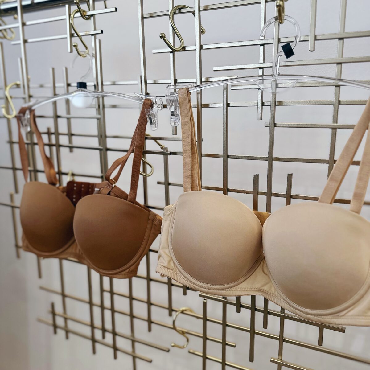 Bra Fit Guide: Secrets to Finding the Perfect Fit | Le Bustiere Boutique
